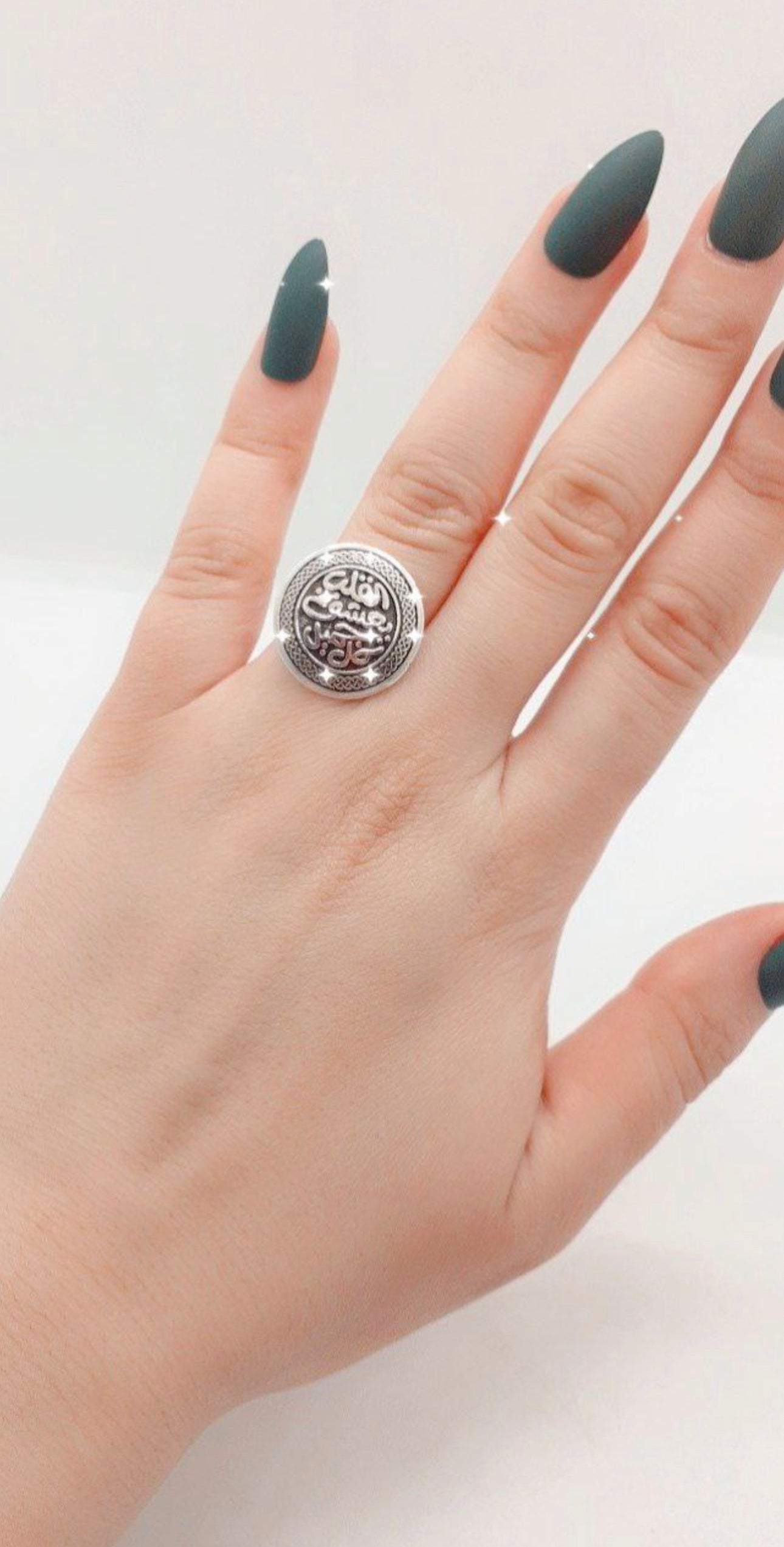 The heart loves Beauty Ring – Rozzita